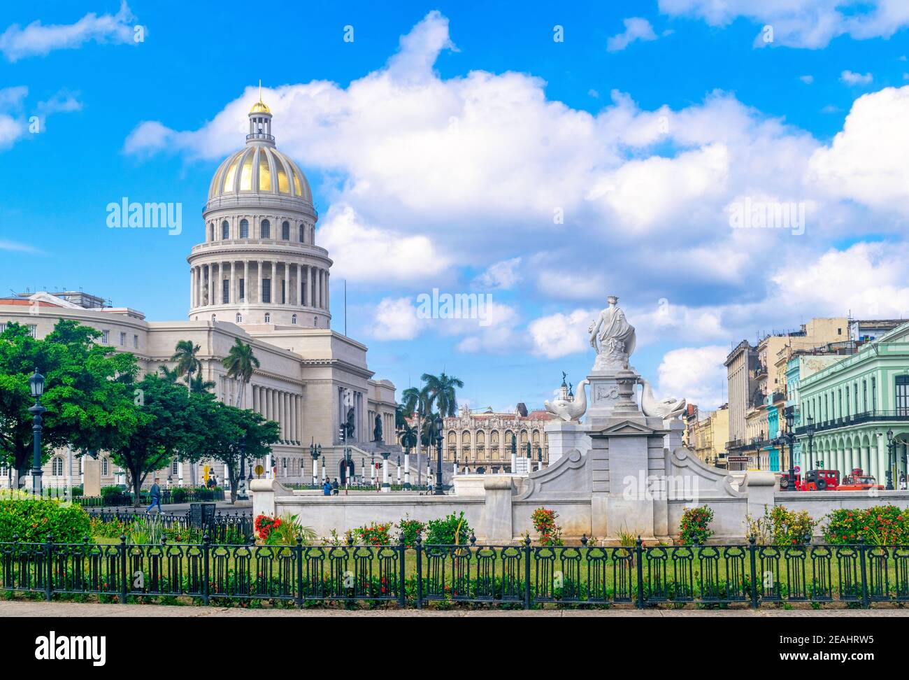 Cityscape of la havana hi-res stock photography and images - Alamy