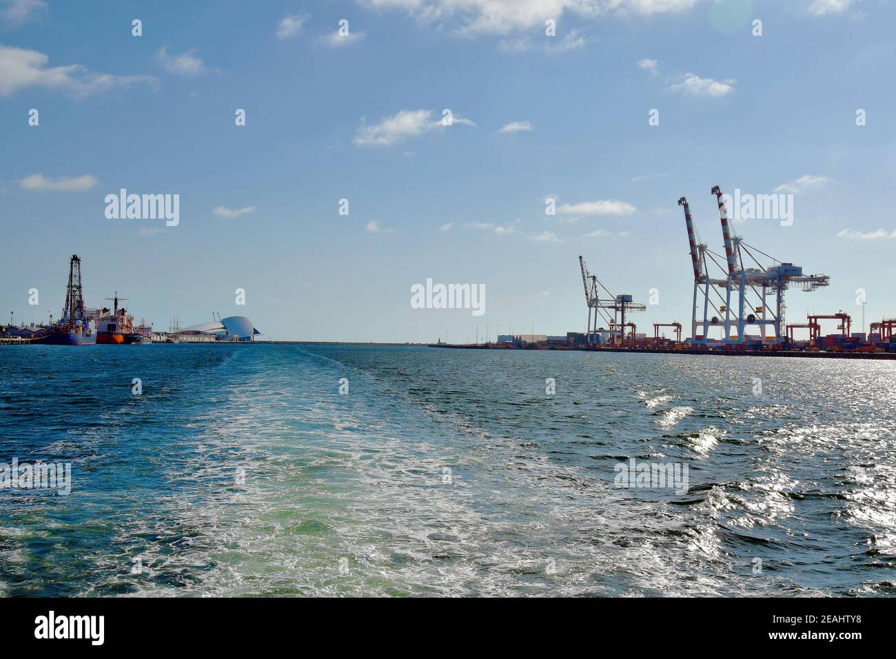 Perth, WA, Australia - November 27, 2017: Cranes, ships and container ...