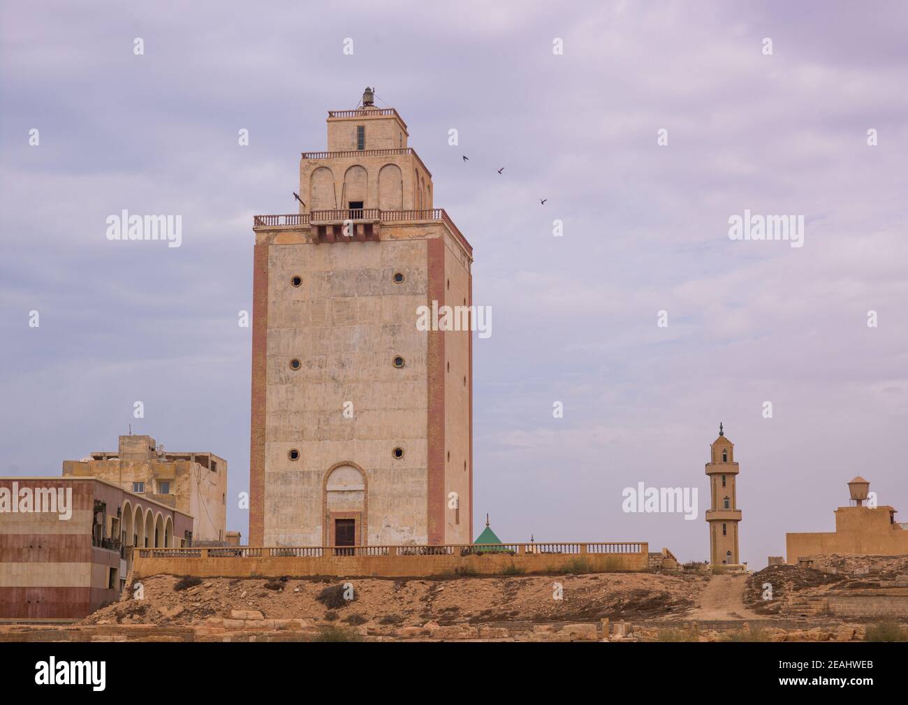 Lighthouse historic colonial quarter hi-res stock photography and ...