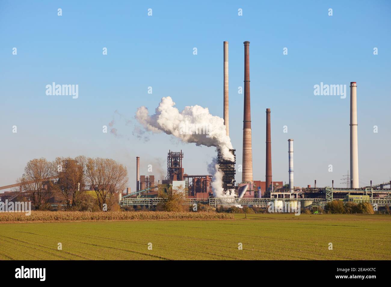 Coke chemical plant hi-res stock photography and images - Alamy
