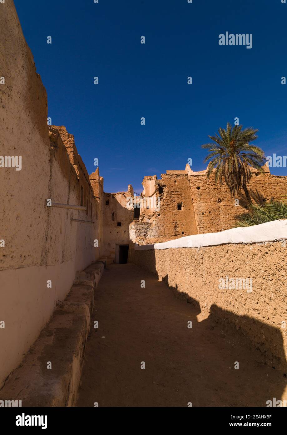Narrow street in the old town, Tripolitania, Ghadames, Libya Stock ...