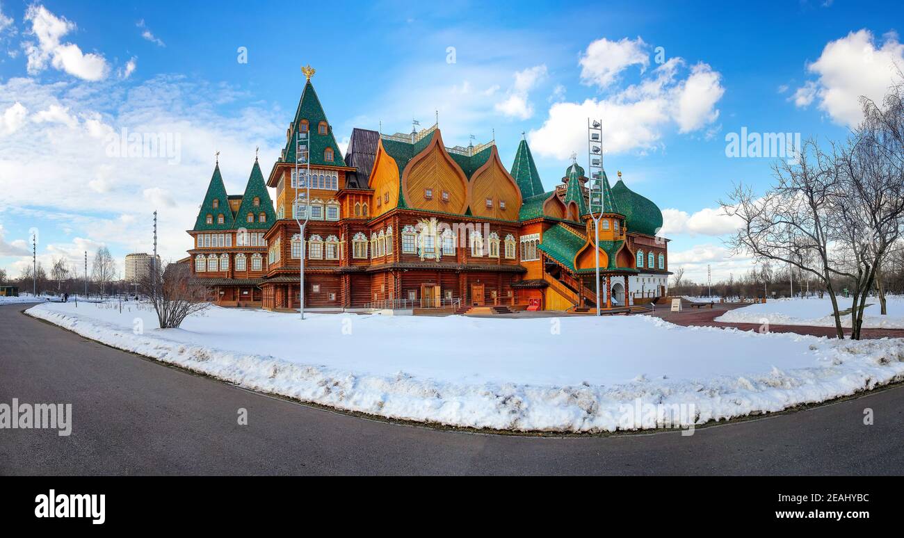 Winter palace russia hi-res stock photography and images - Alamy