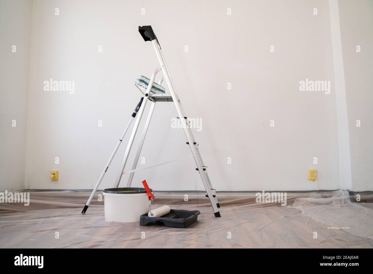 Maintenance metal paint hi-res stock photography and images - Alamy