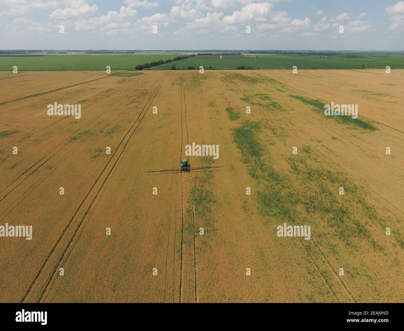 Top view tractor hi-res stock photography and images - Alamy