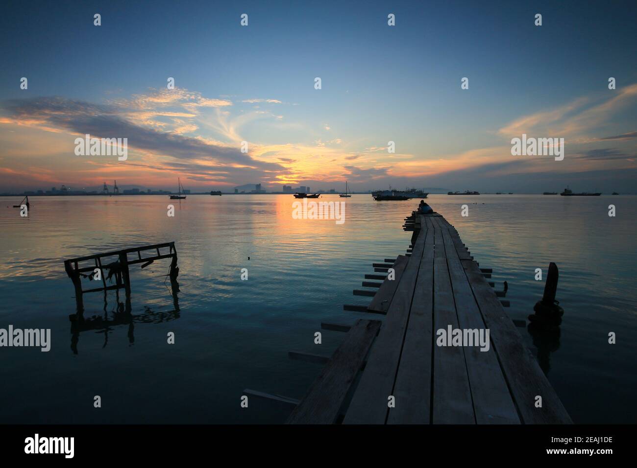 Wooden bridge at Tan Jetty, Georgetown, Penang, Southeast Asia Stock ...