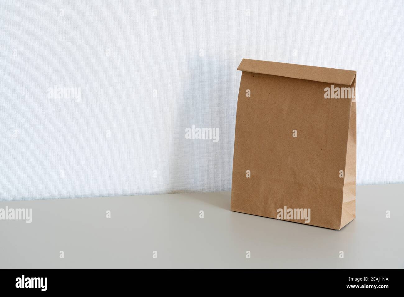 Basket shopping paper bags hi-res stock photography and images - Alamy