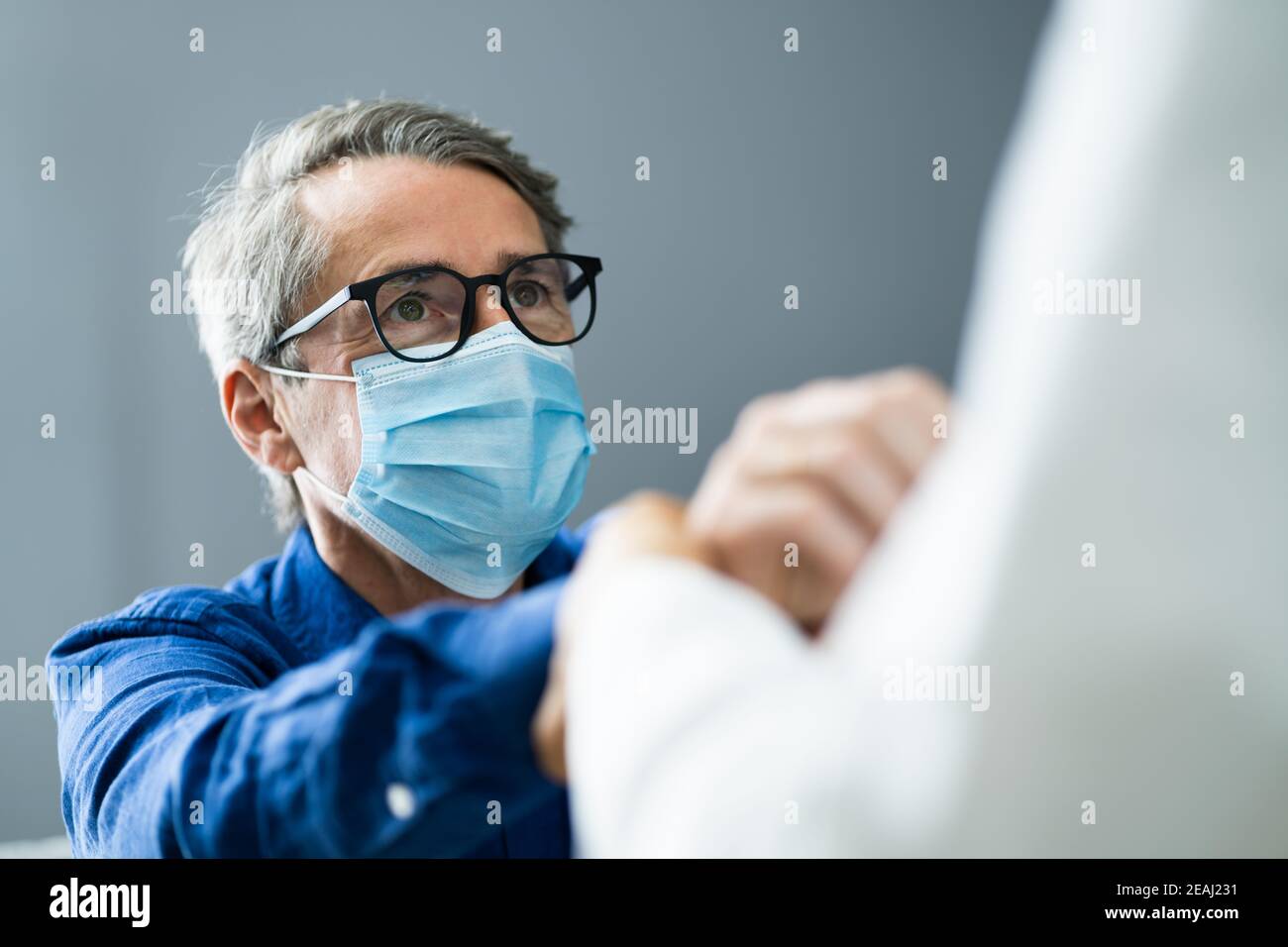 Happy old people patient hi-res stock photography and images - Alamy