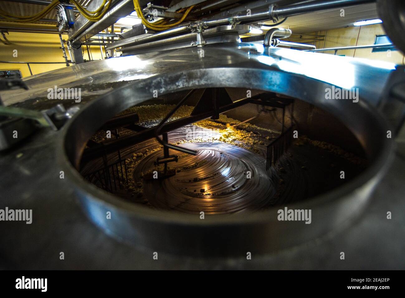 Inside machine hi-res stock photography and images - Alamy