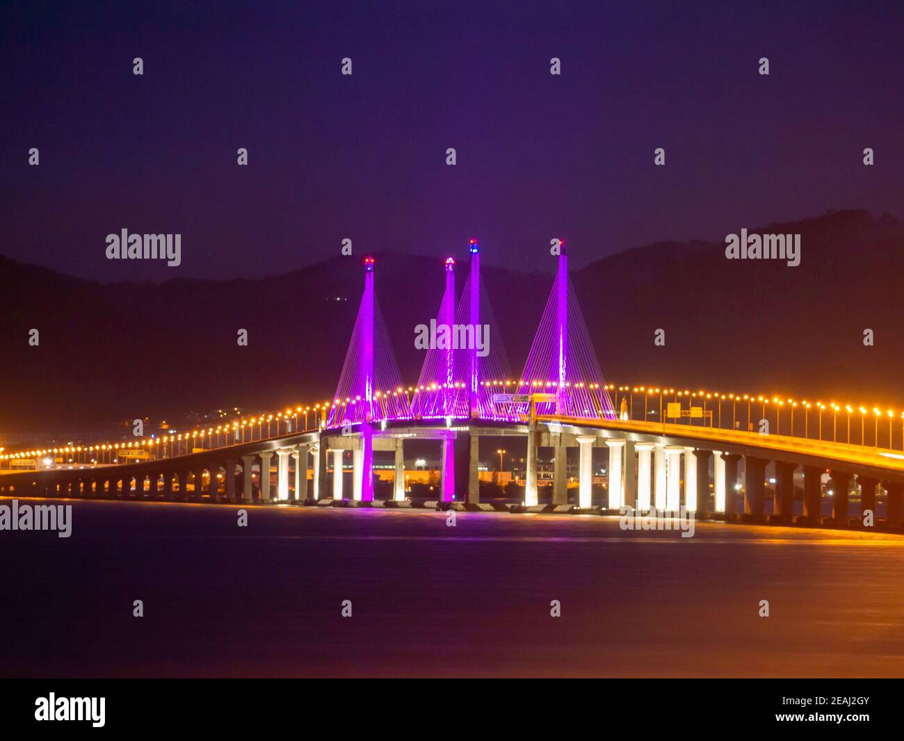 Curve bridge malaysia hi-res stock photography and images - Alamy