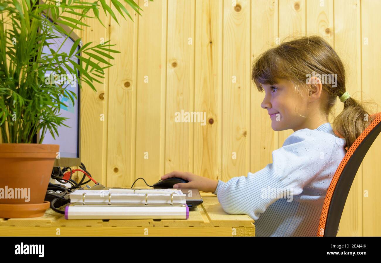 Russian school girl hi-res stock photography and images - Alamy