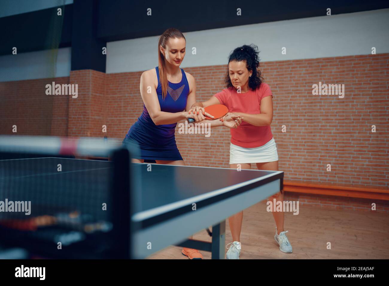 Professional instructor tennis hi-res stock photography and images - Alamy