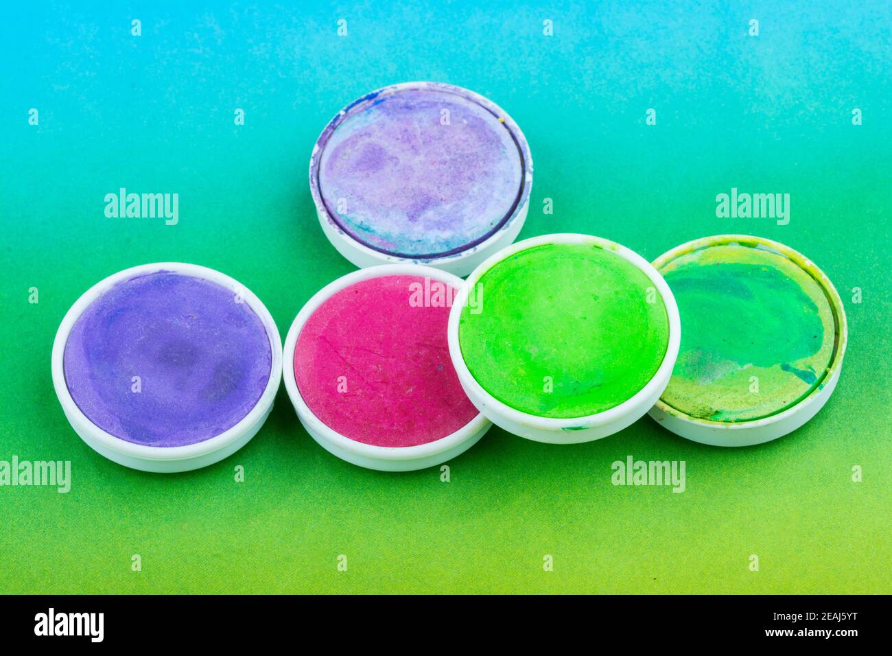 Intense color palette hi-res stock photography and images - Alamy