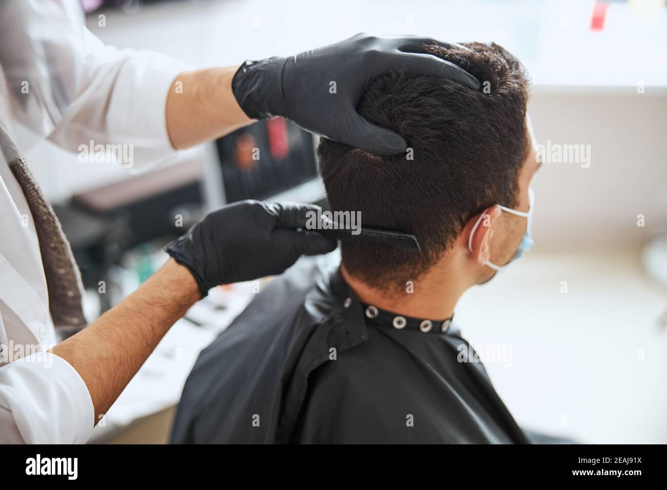 Barber doing hi-res stock photography and images - Alamy