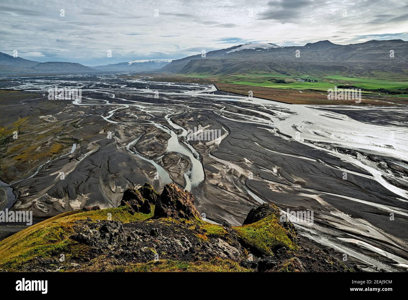 River bed aerial hi-res stock photography and images - Alamy