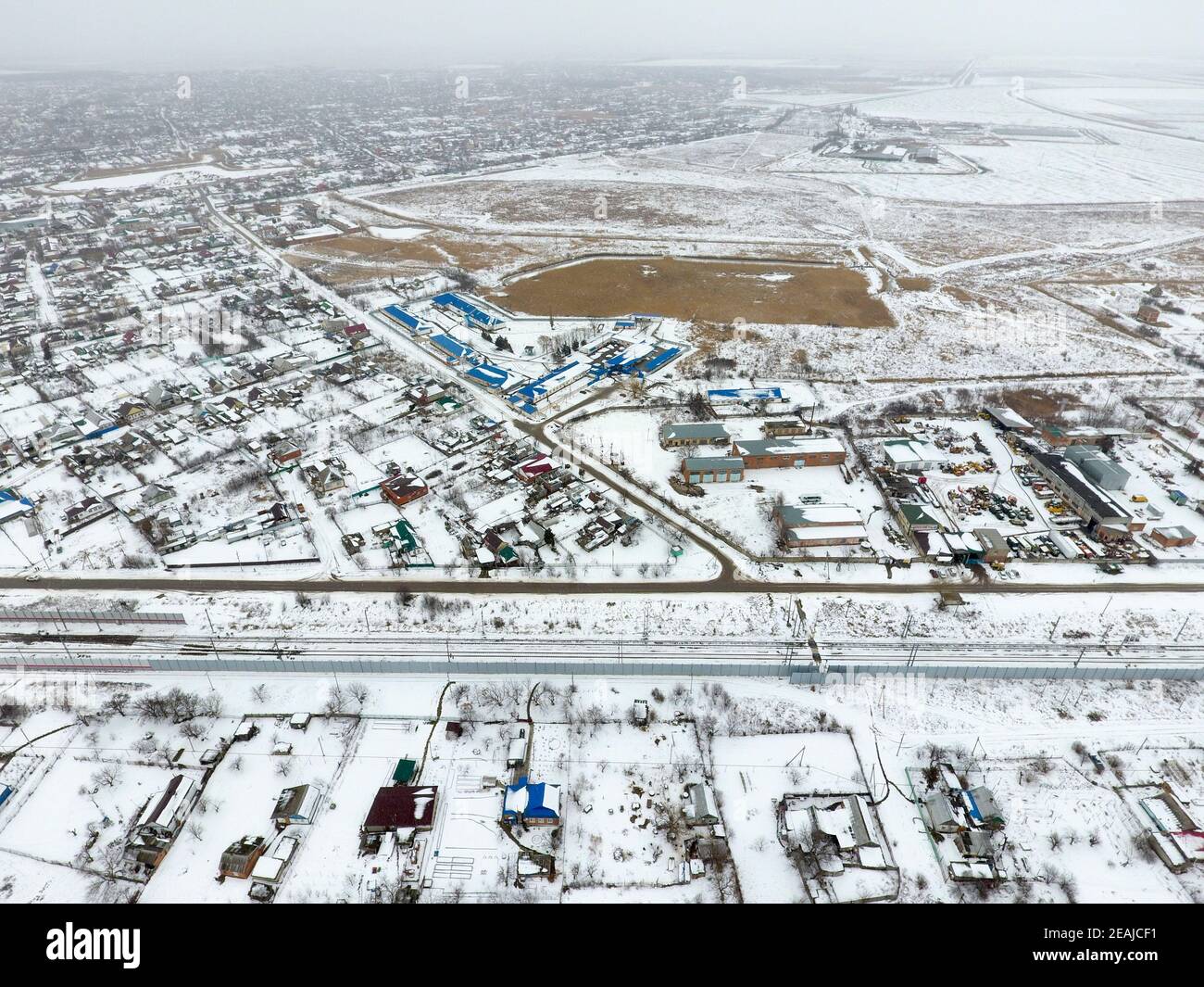 Birds eye view snow mountain hi-res stock photography and images - Alamy