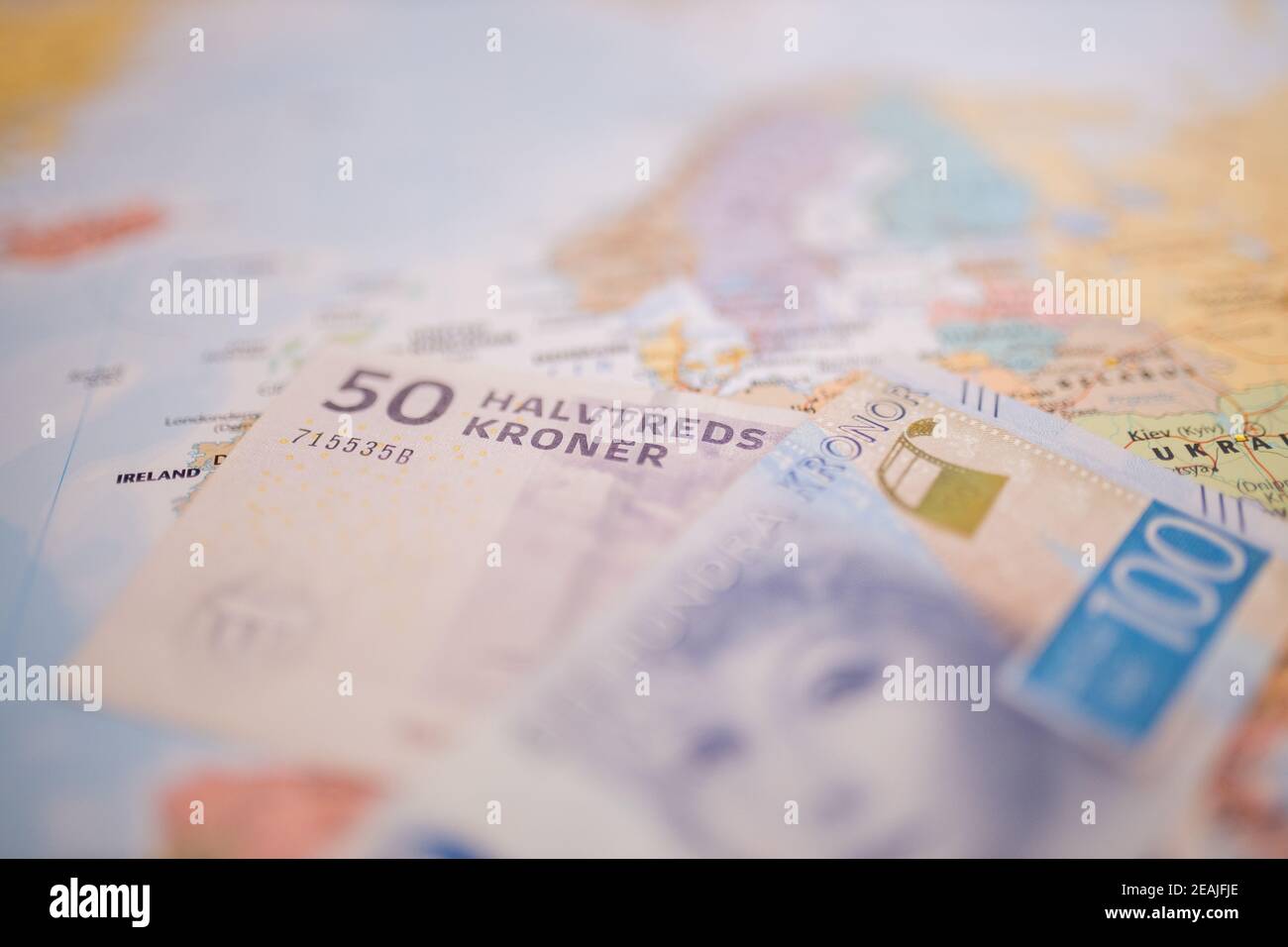100 danish kroner paper money hi-res stock photography and images - Alamy