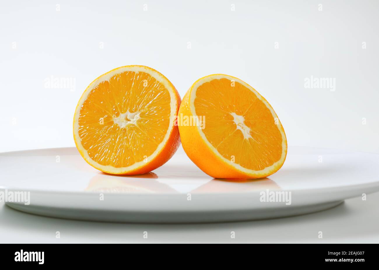 Orange cross section hi-res stock photography and images - Alamy