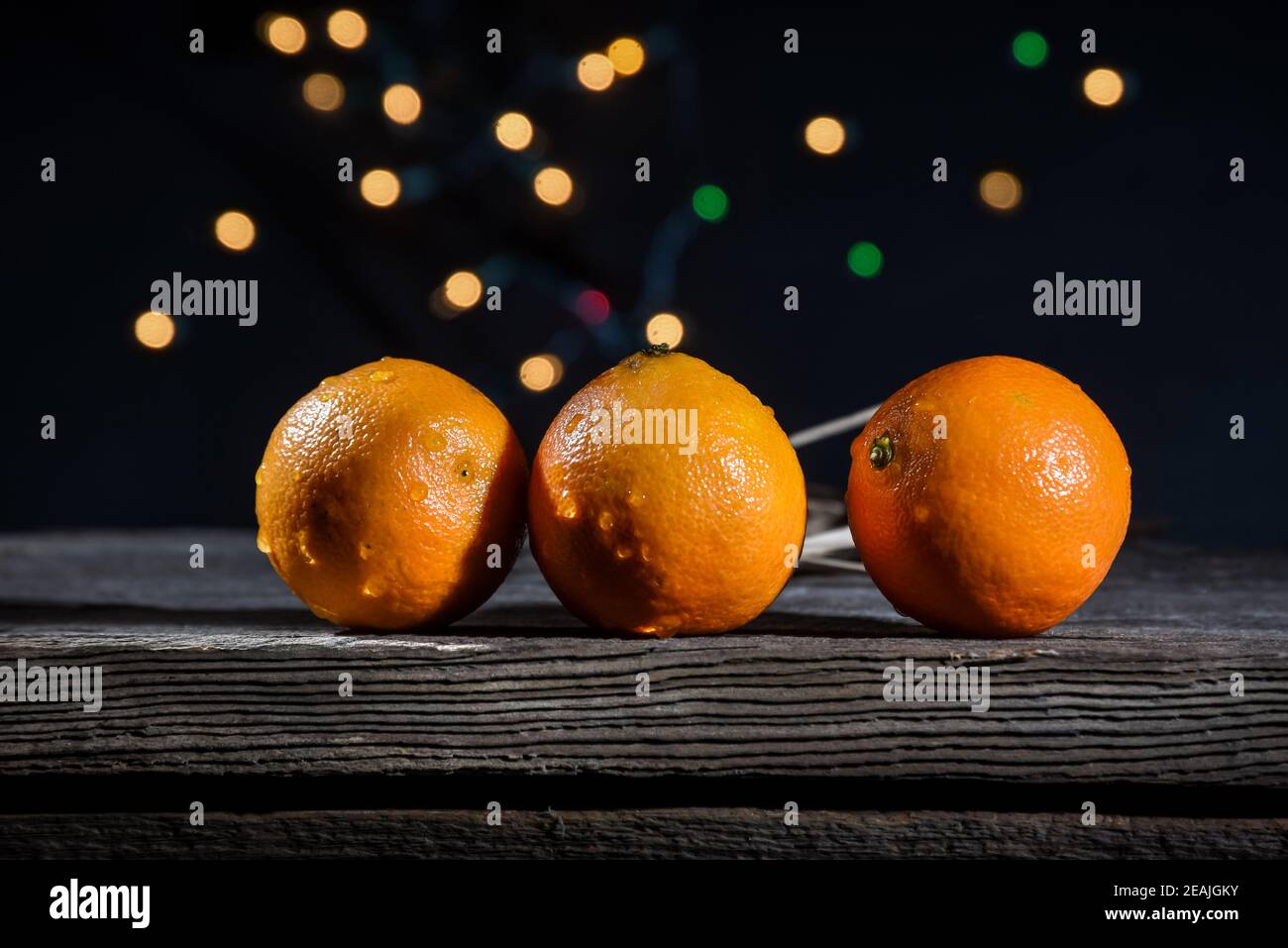 Clementines leaf hi-res stock photography and images - Alamy