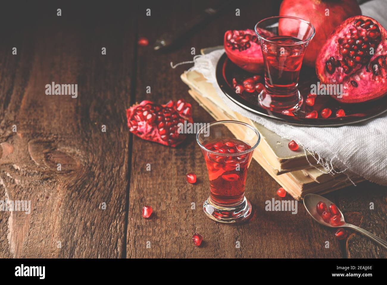 Pomegranate cocktail hi-res stock photography and images - Alamy