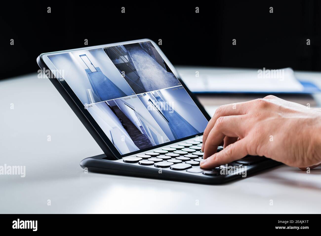 Cctv footage man hi-res stock photography and images - Alamy