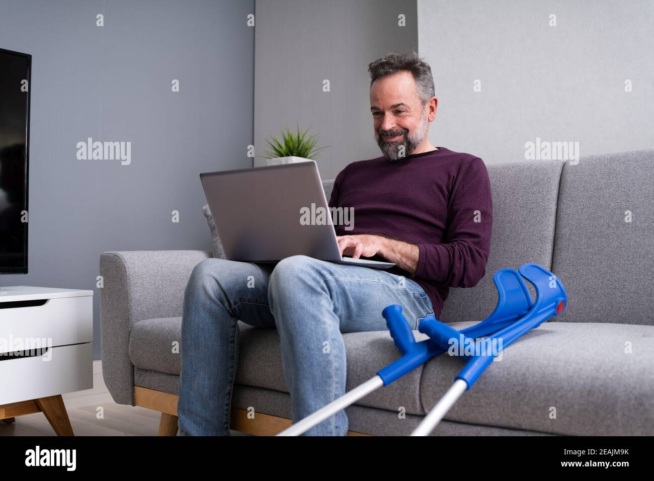 Broken table leg hi-res stock photography and images - Alamy