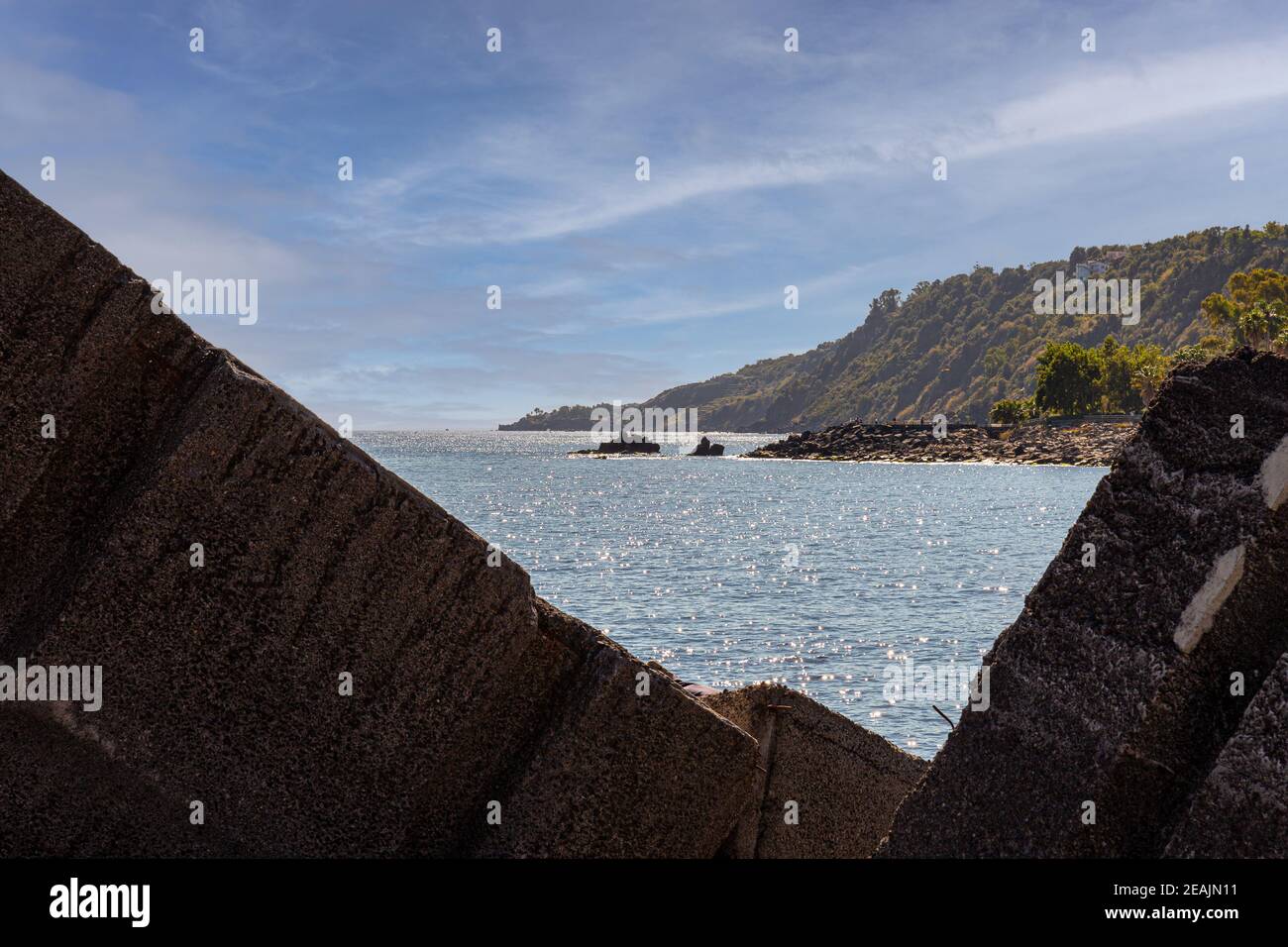 Splendid view blue lagoon island hi-res stock photography and images ...
