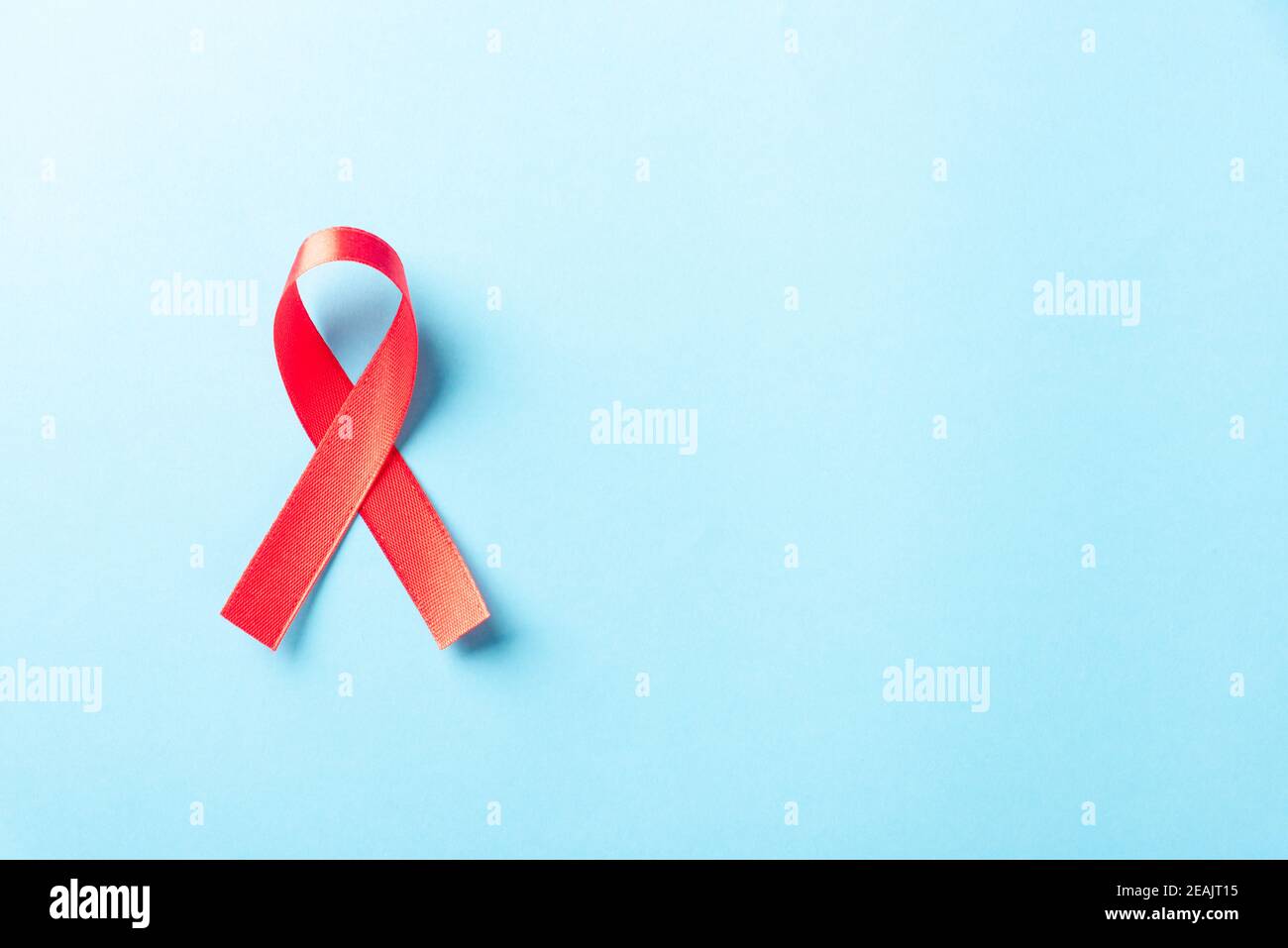 Blue ribbon pin hi-res stock photography and images - Alamy