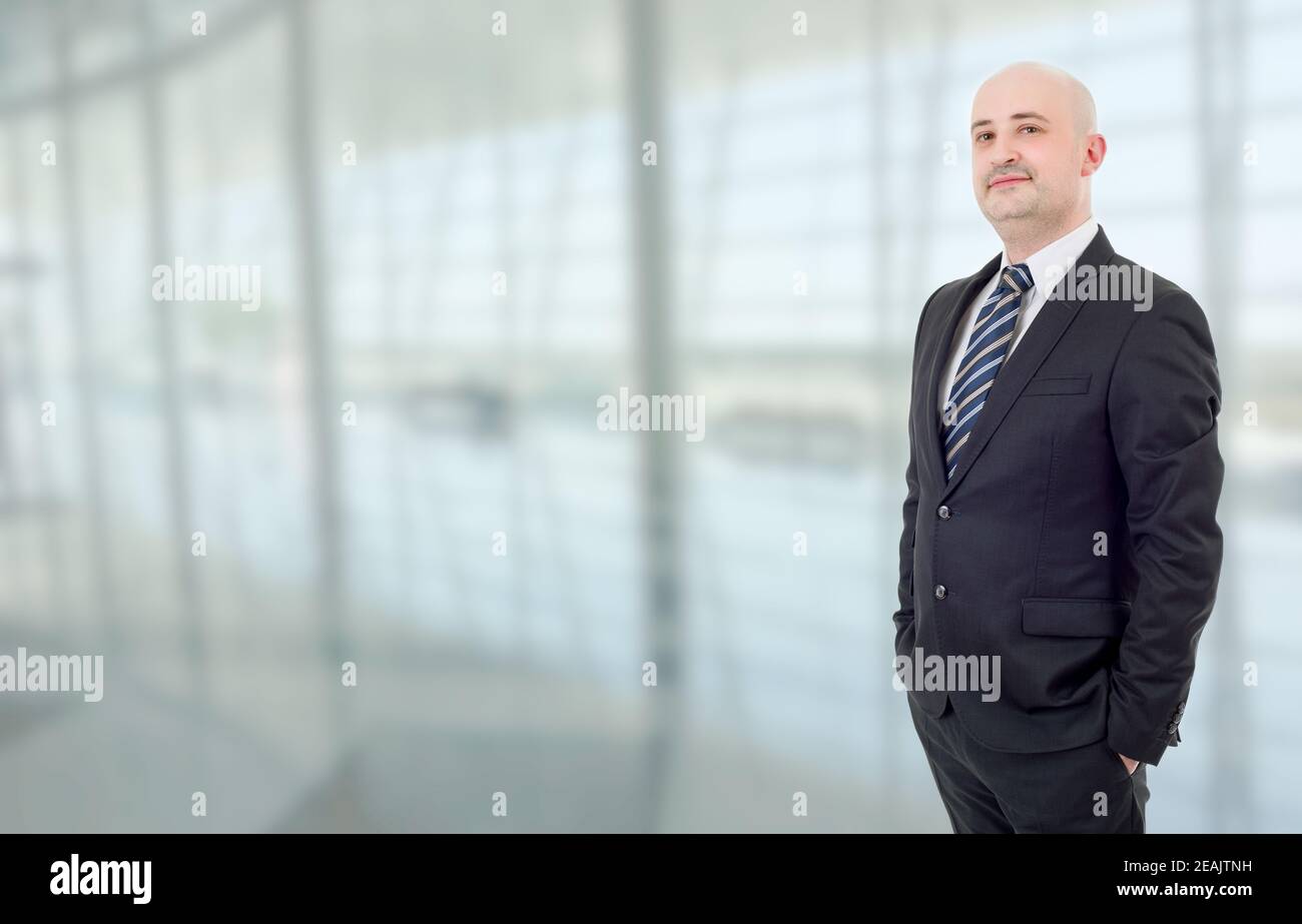 Businessman portrait office hi-res stock photography and images - Alamy