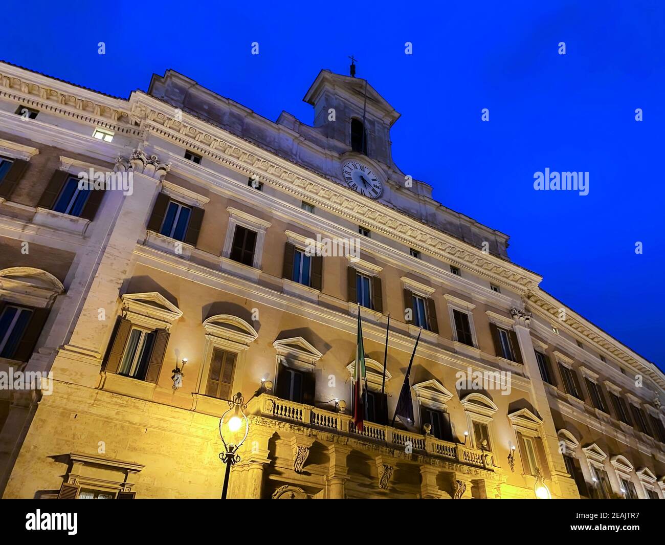 The italian parliament building in rome hi-res stock photography and ...