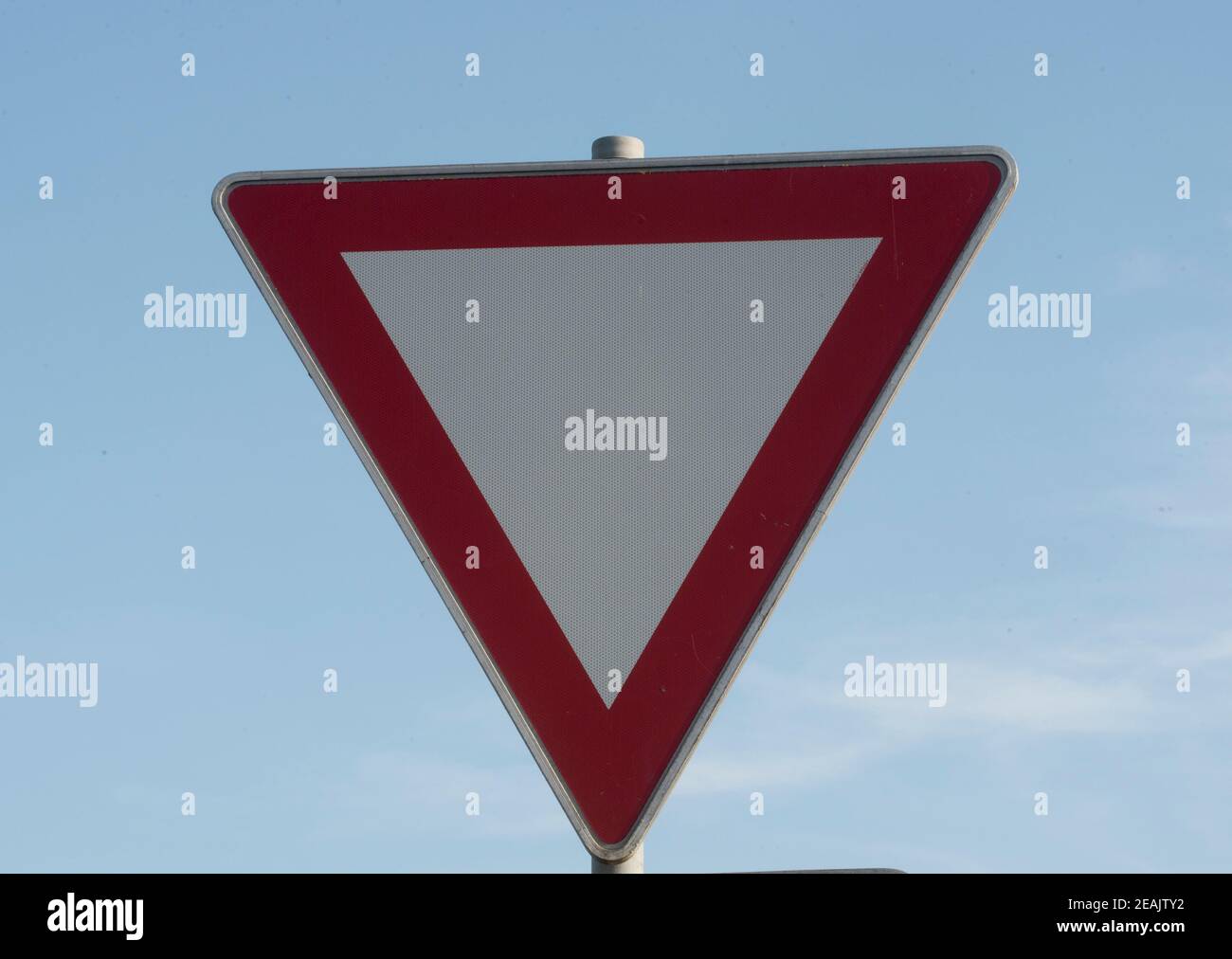 Give way road signs hi-res stock photography and images - Alamy