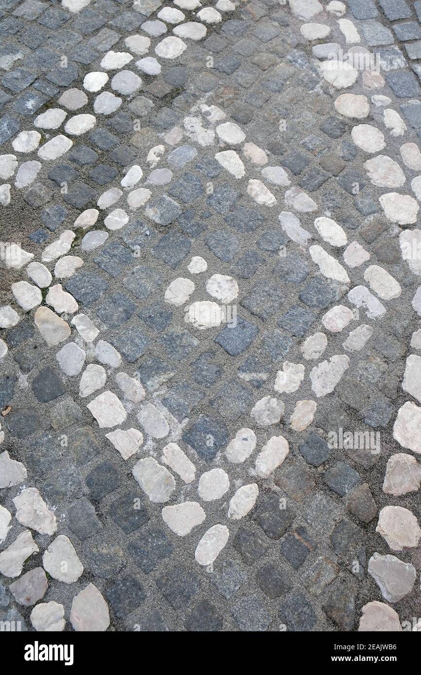 Coblestone road hi-res stock photography and images - Alamy