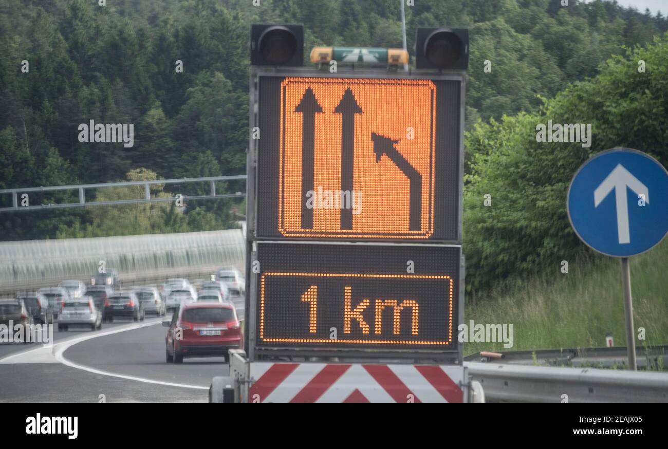 Obstruction of the highway hi-res stock photography and images - Alamy