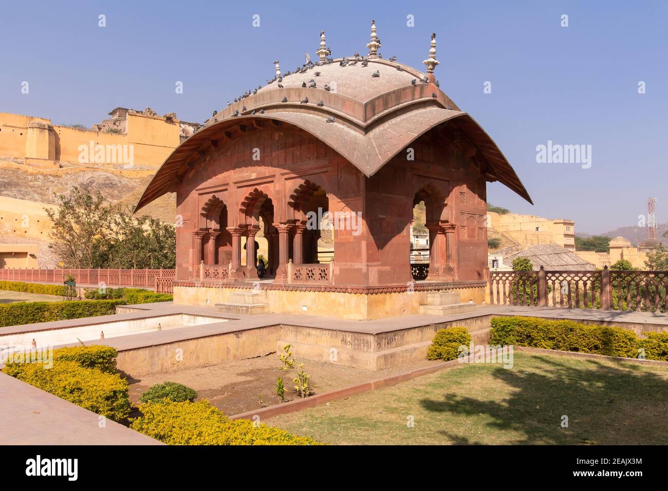 Chhatri mughal architecture hi-res stock photography and images - Alamy
