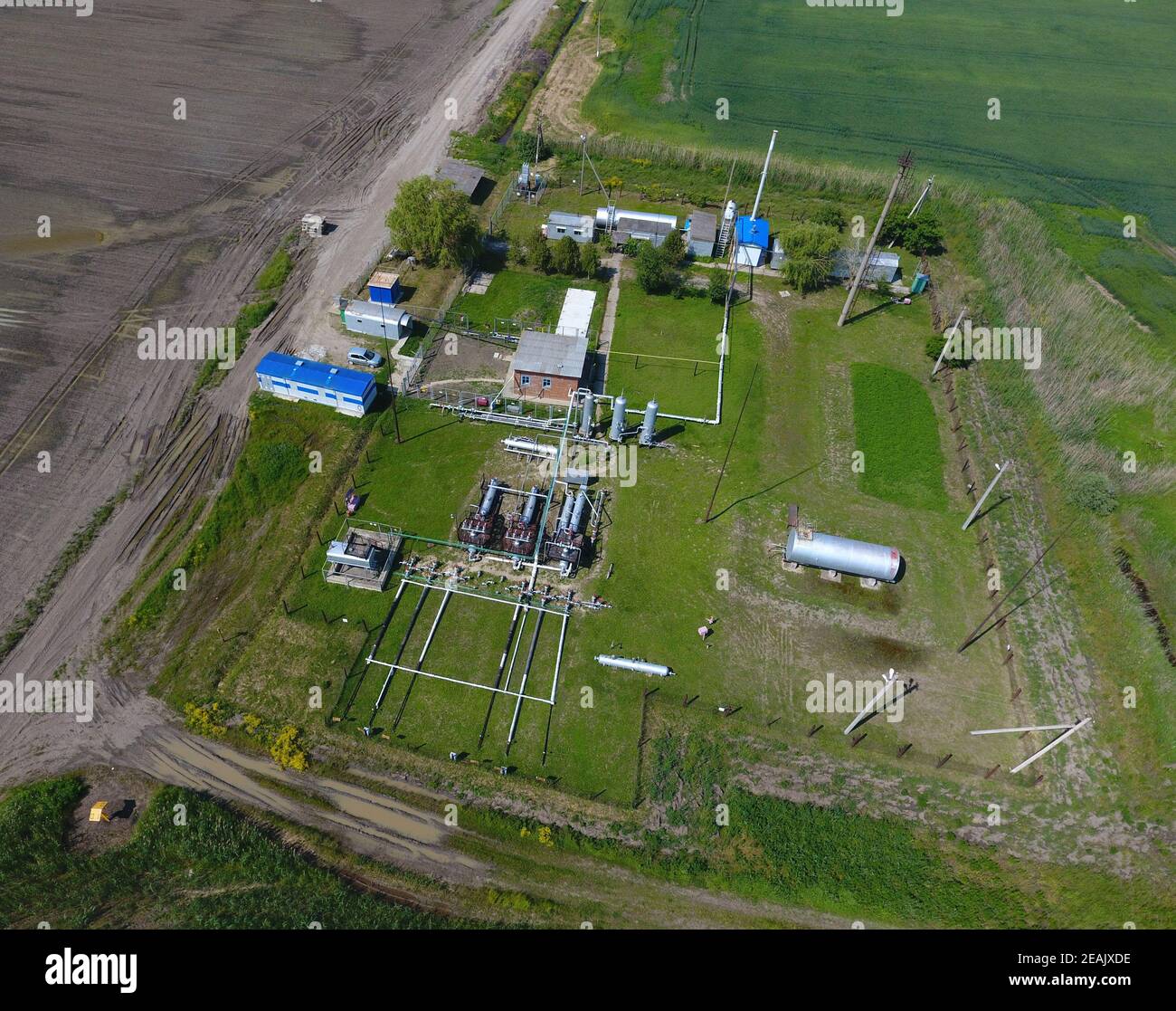 Equipment for the drying gas and condensate collection. Top view. Top ...