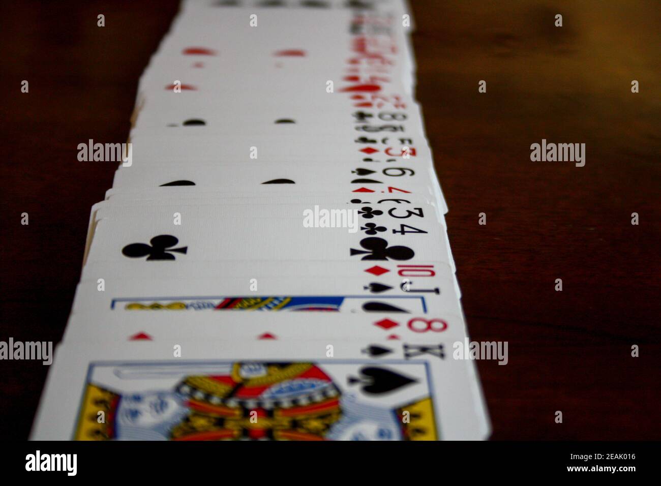 Straight row hi-res stock photography and images - Alamy