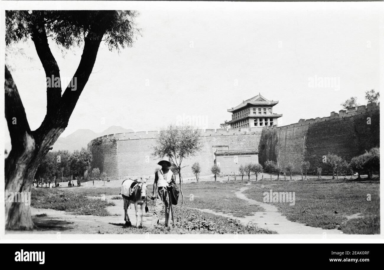 Early 20th century photograph: City walls, Peking, Beijing, China, c ...
