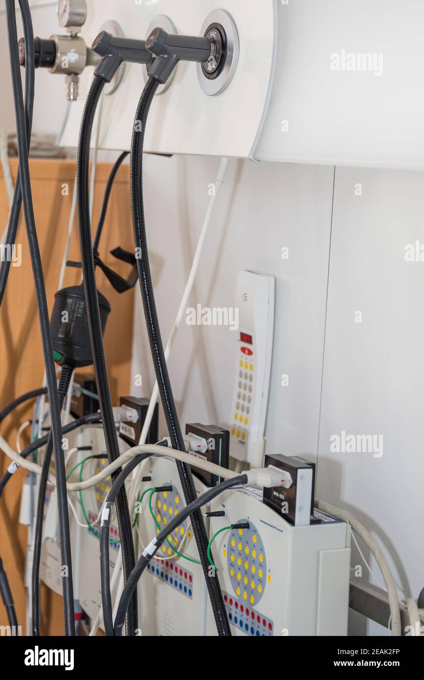 Eeg measuring device hi-res stock photography and images - Alamy