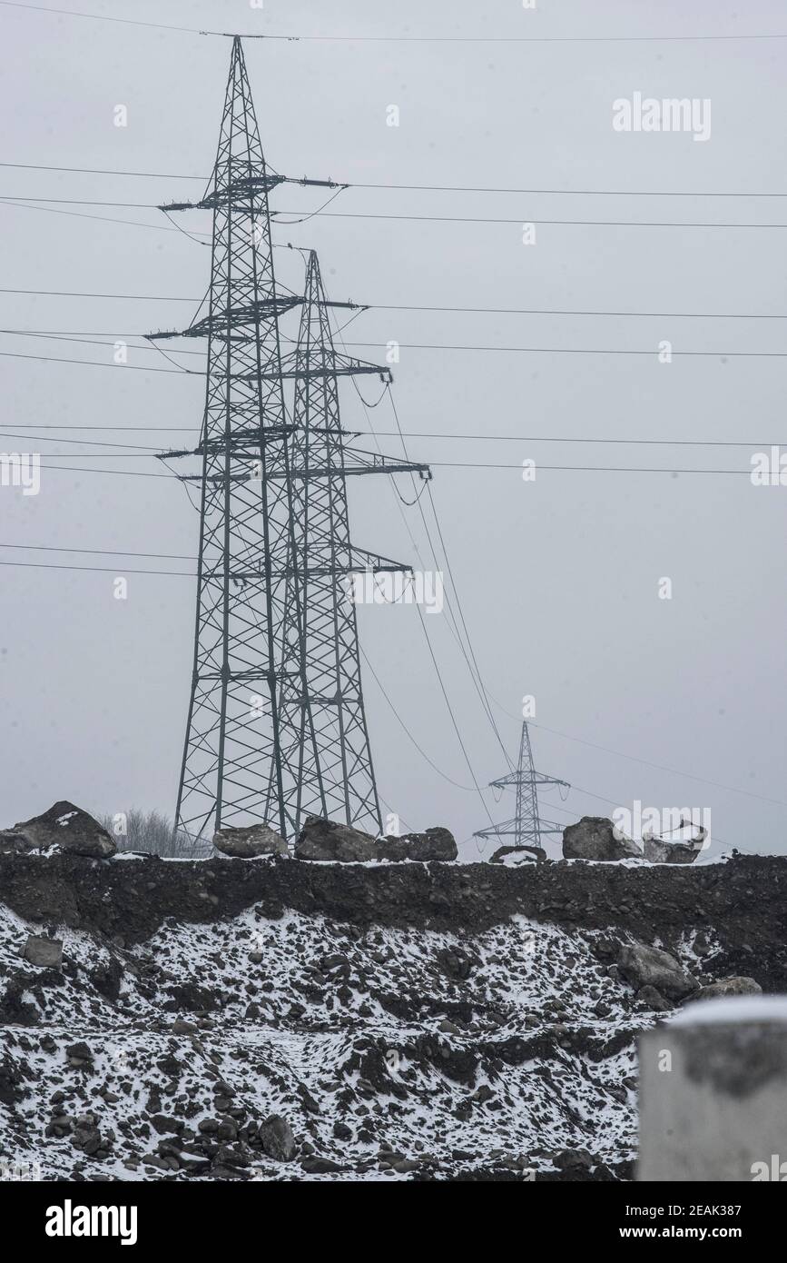 High voltage overland line hi-res stock photography and images - Alamy