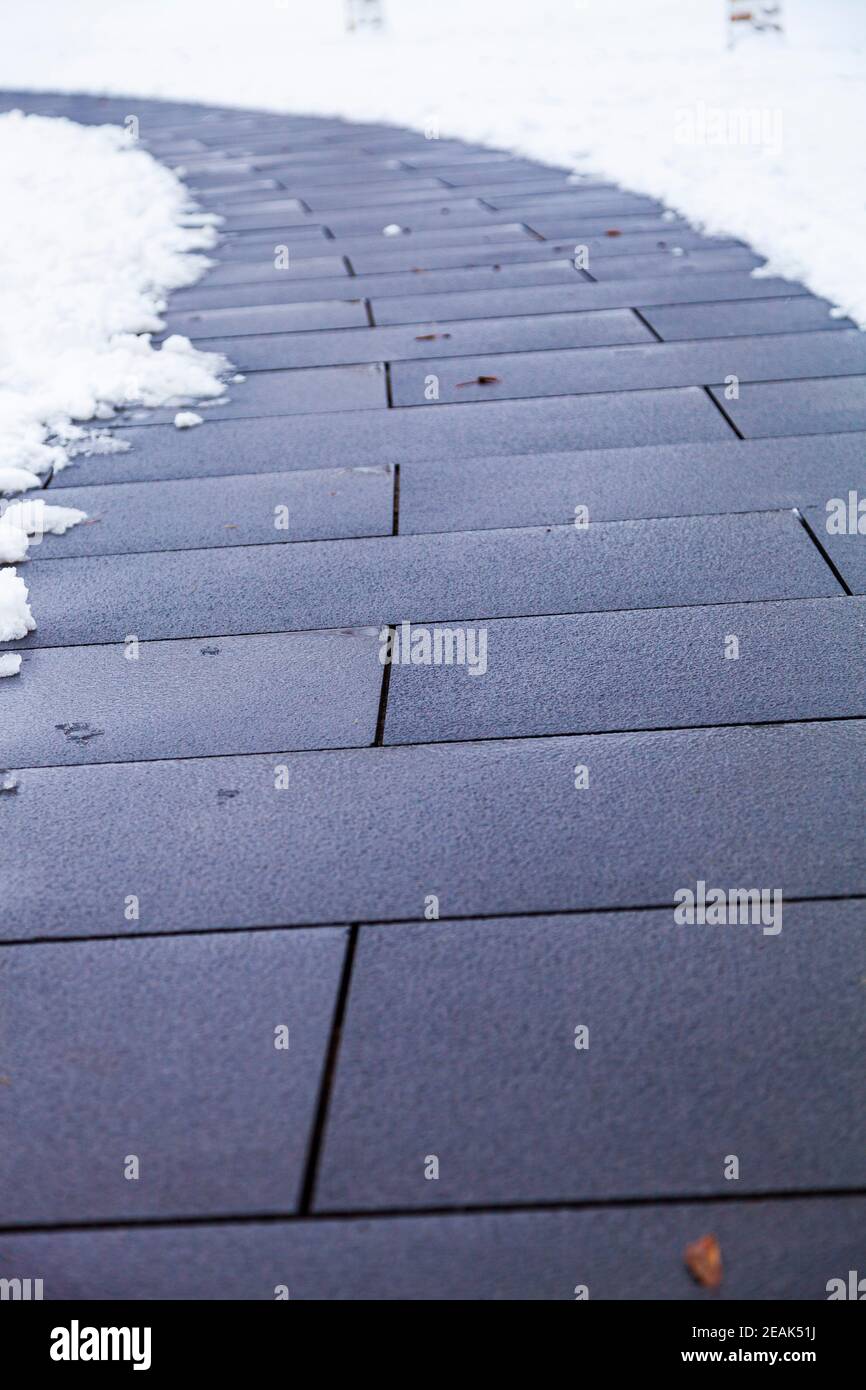 Straight lines in ice hi-res stock photography and images - Alamy