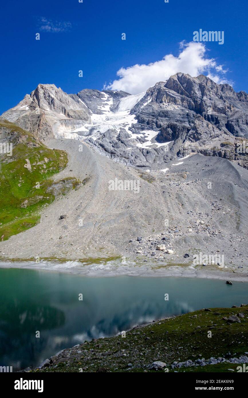 French lake trail hi-res stock photography and images - Alamy