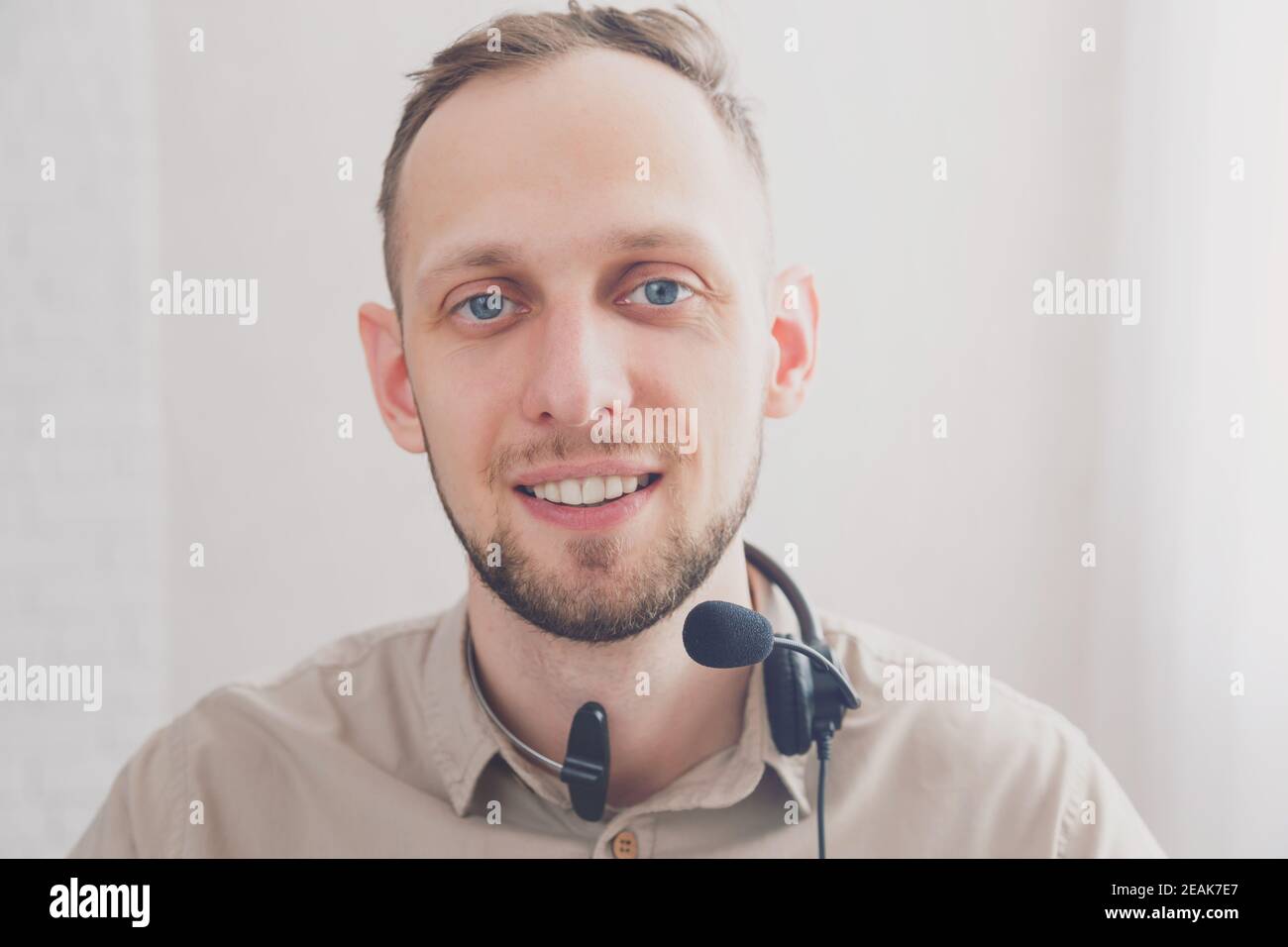 The friendly staff hi-res stock photography and images - Alamy