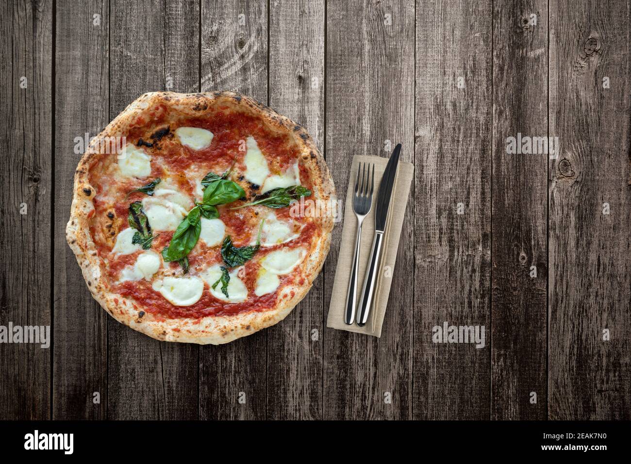 Margherita pizza pepperoni pizza hi-res stock photography and images ...