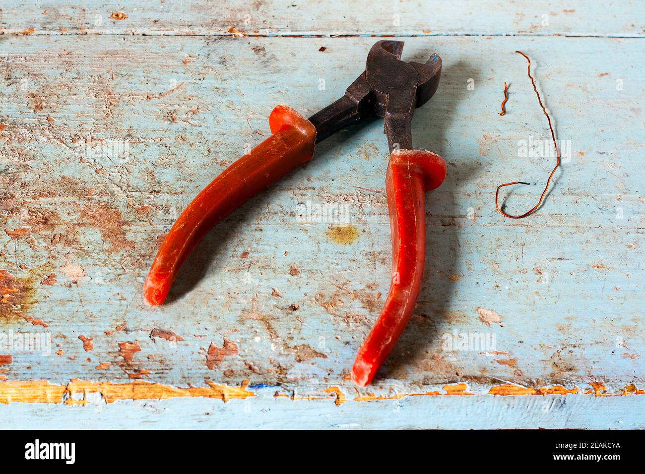Steel wood and copper wire hi-res stock photography and images - Alamy