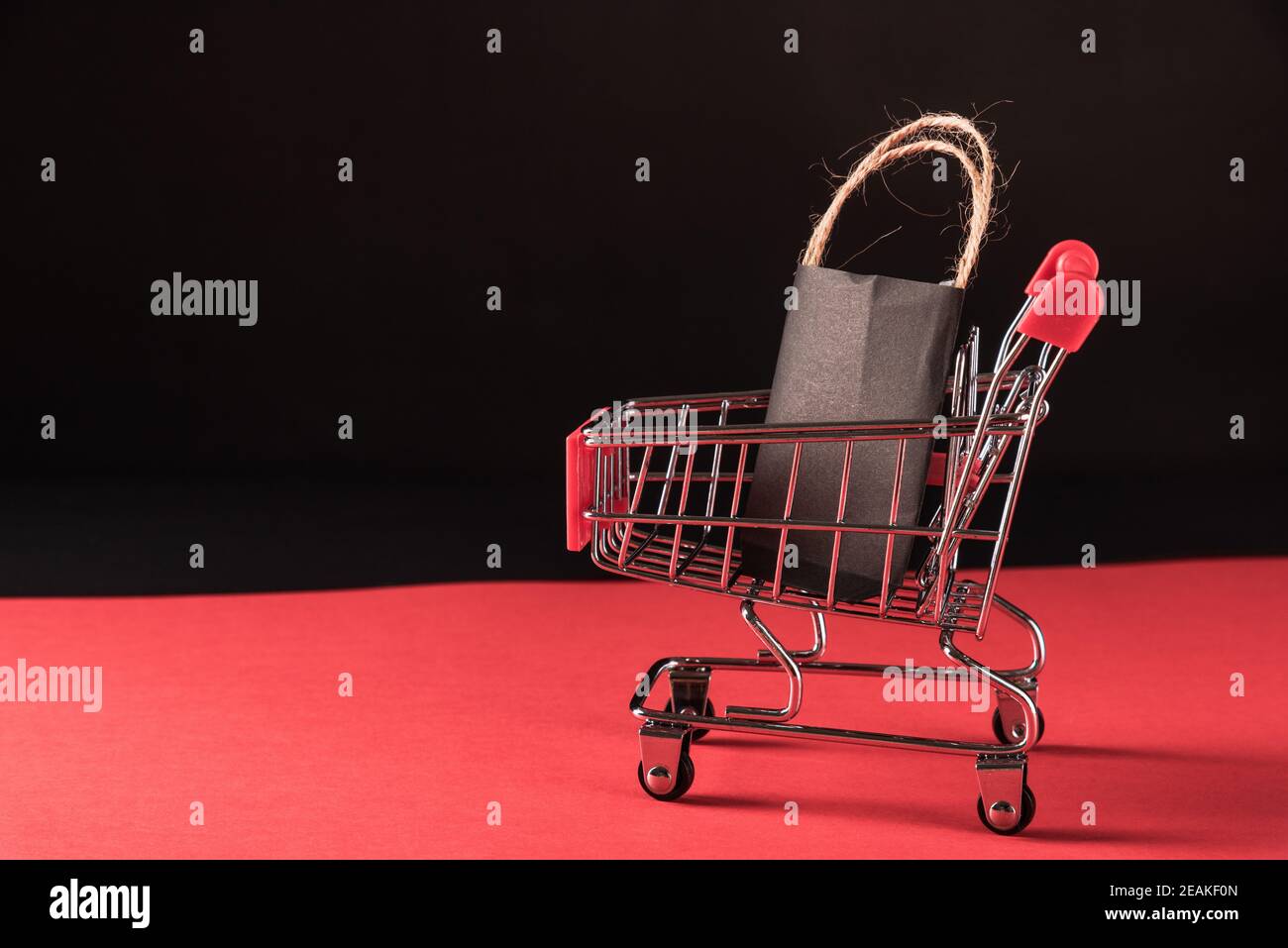 Black friday sale shopping bags hi-res stock photography and images - Alamy
