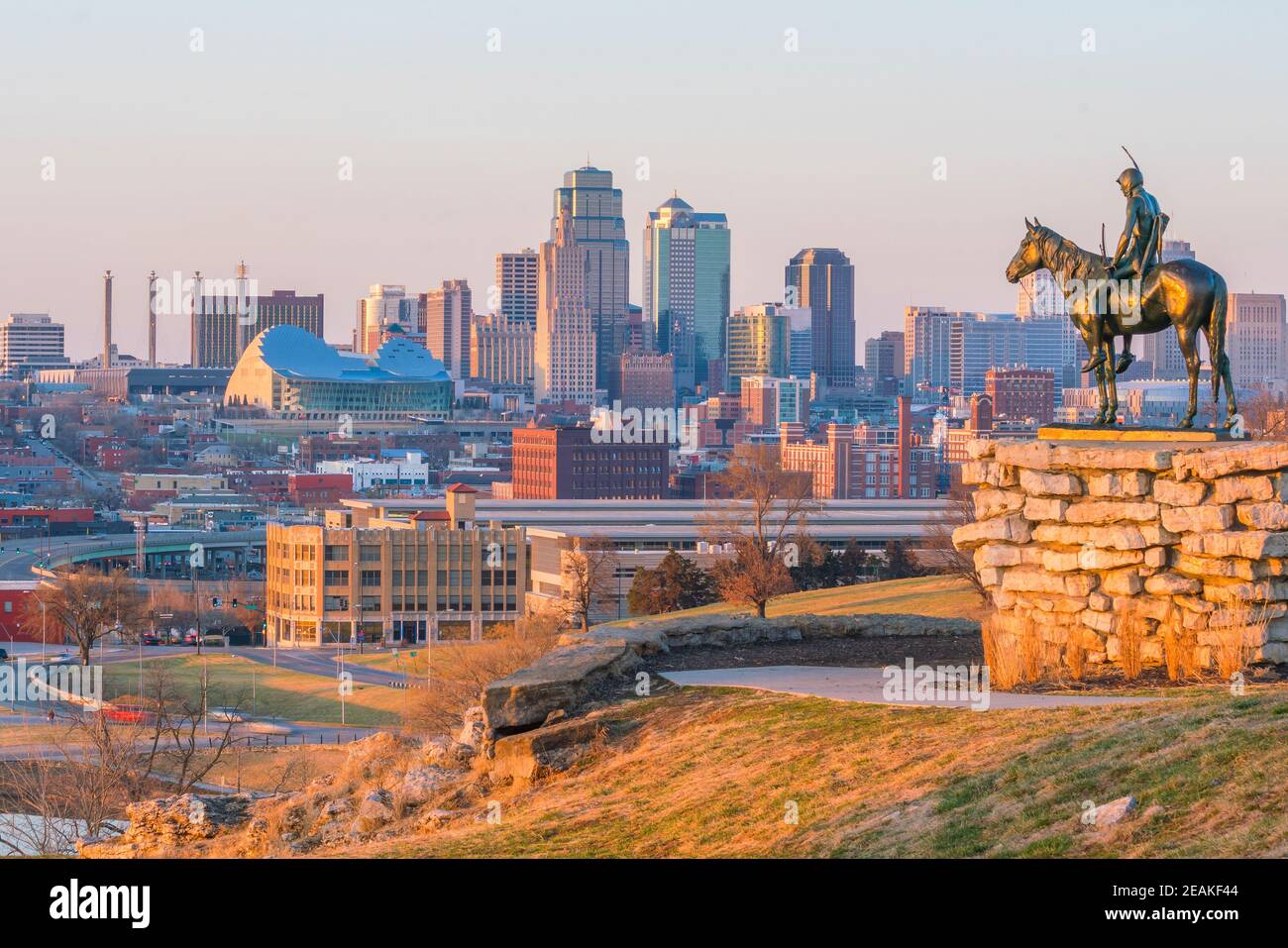 Kansas city at night hi-res stock photography and images - Alamy