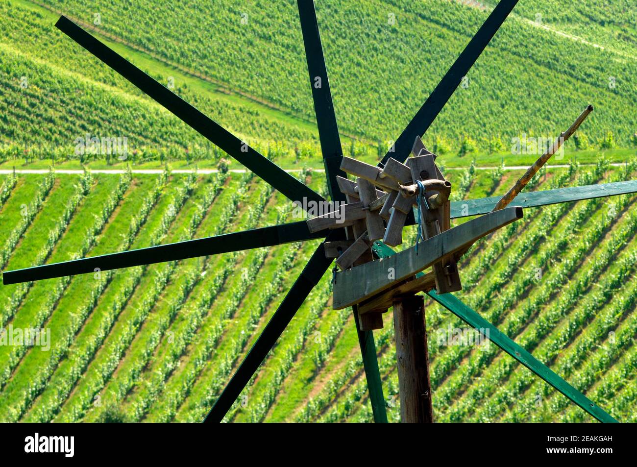 Agriculture bird scarer farming hi-res stock photography and images - Alamy