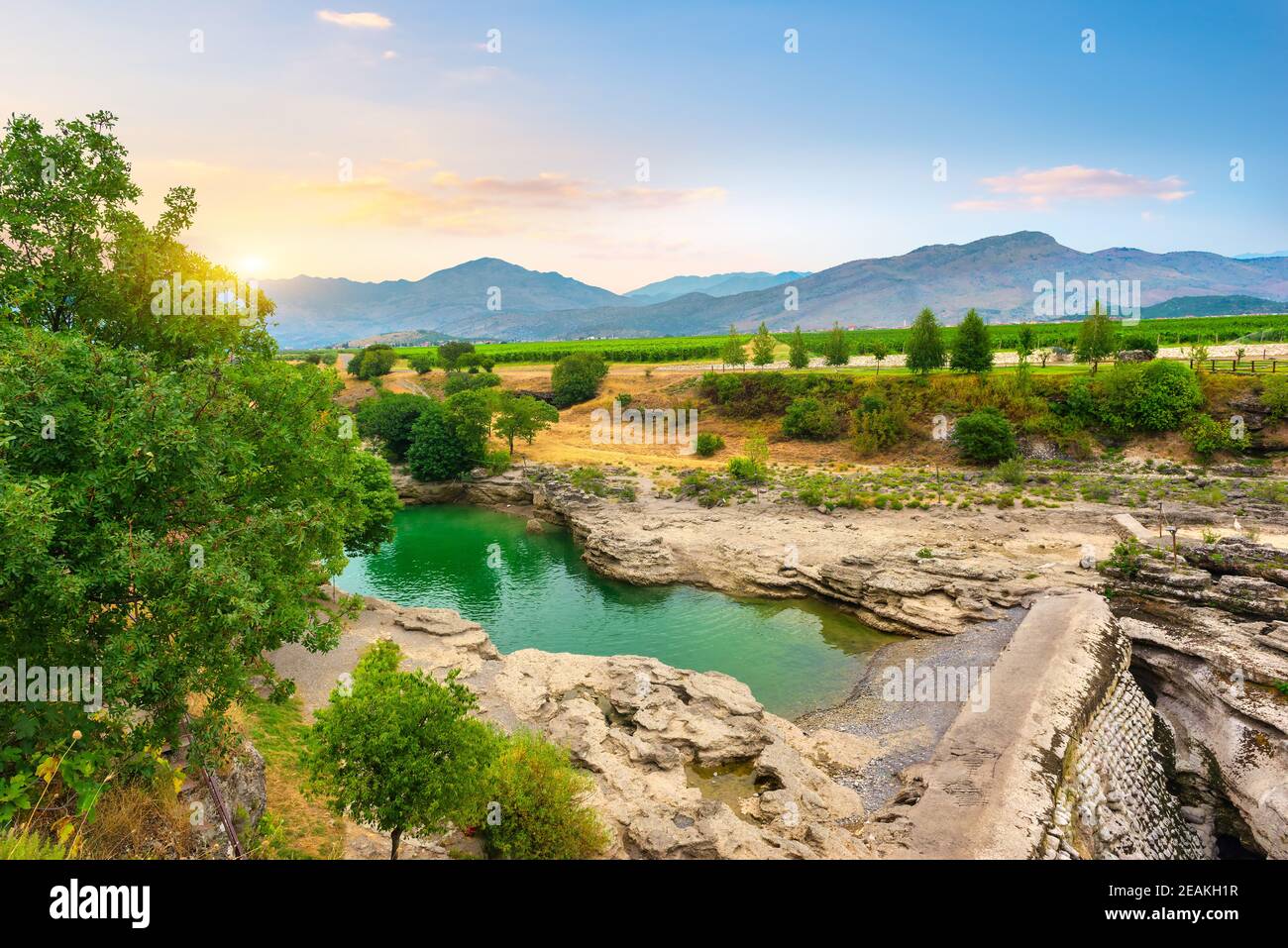 Split Waterfall High Resolution Stock Photography and Images - Alamy