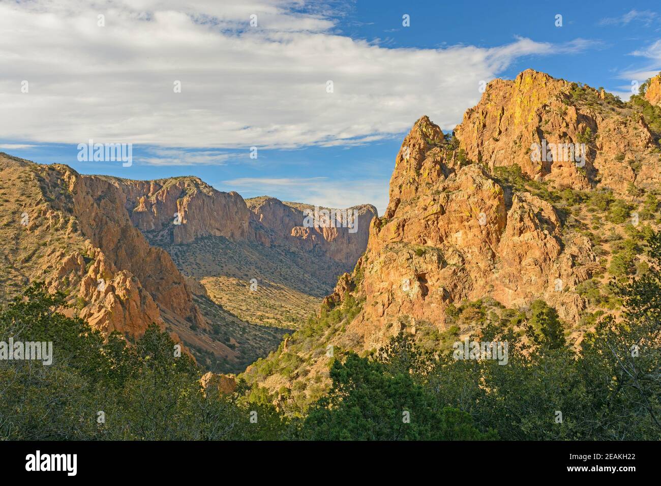 Desert mountains hi-res stock photography and images - Alamy