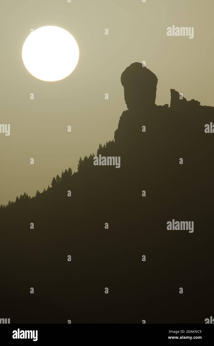 Golden dawn symbols hi-res stock photography and images - Alamy