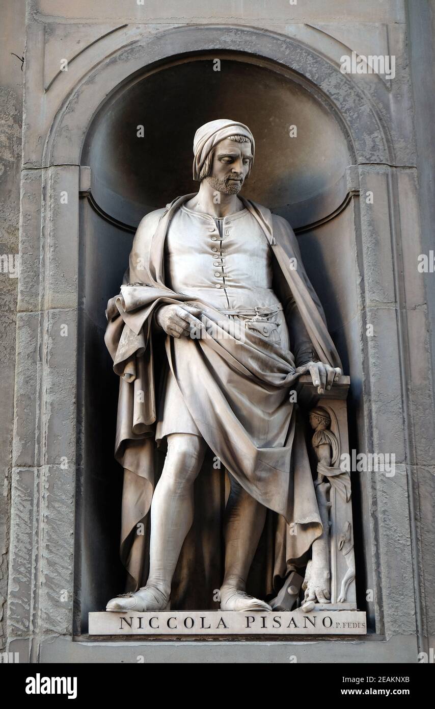 Nicola pisano statue hi-res stock photography and images - Alamy